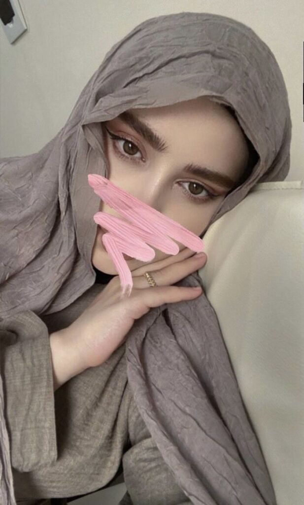 88+ Kashmiri Girls DP Images Beautiful Stylish and Charming Looks